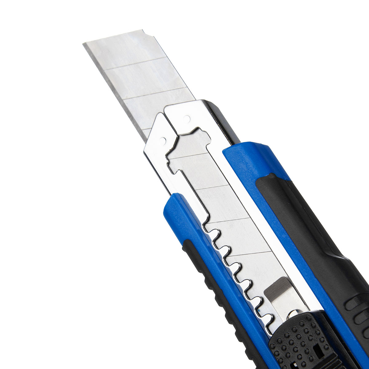 CUTTER RETRÁCTIL 18MM (C/3 HOJAS) Autorecargable – Bluetools SRL