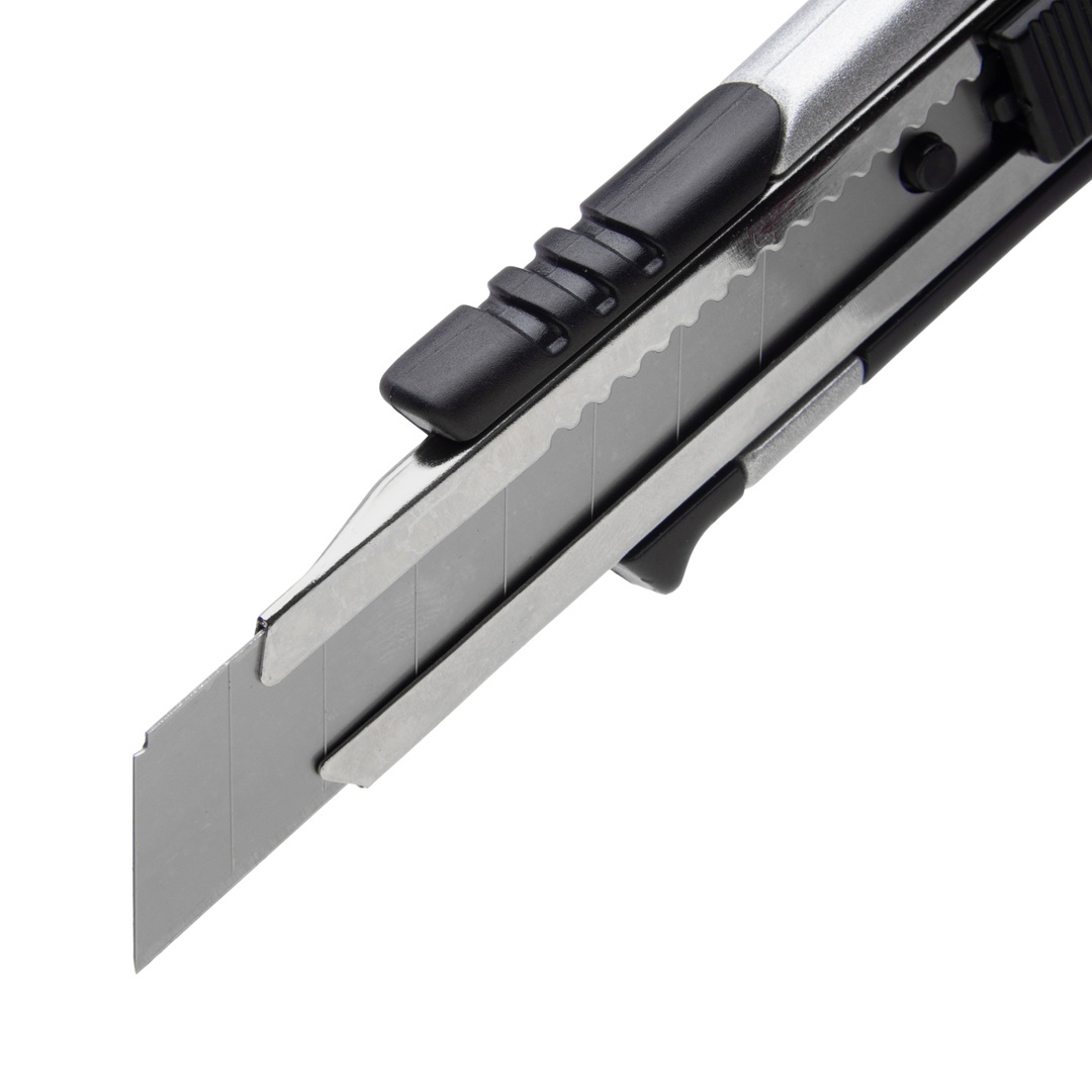 CUTTER RETRÁCTIL ALUMINIO 18MM REFORZADO – Bluetools SRL